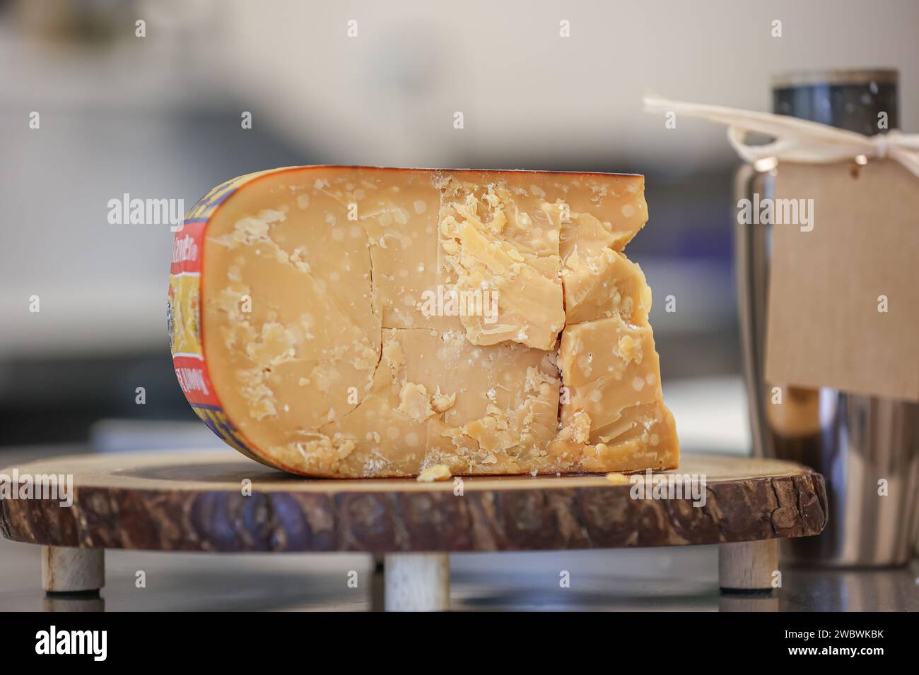 Rustic cheese display hi-res stock photography and images - Alamy