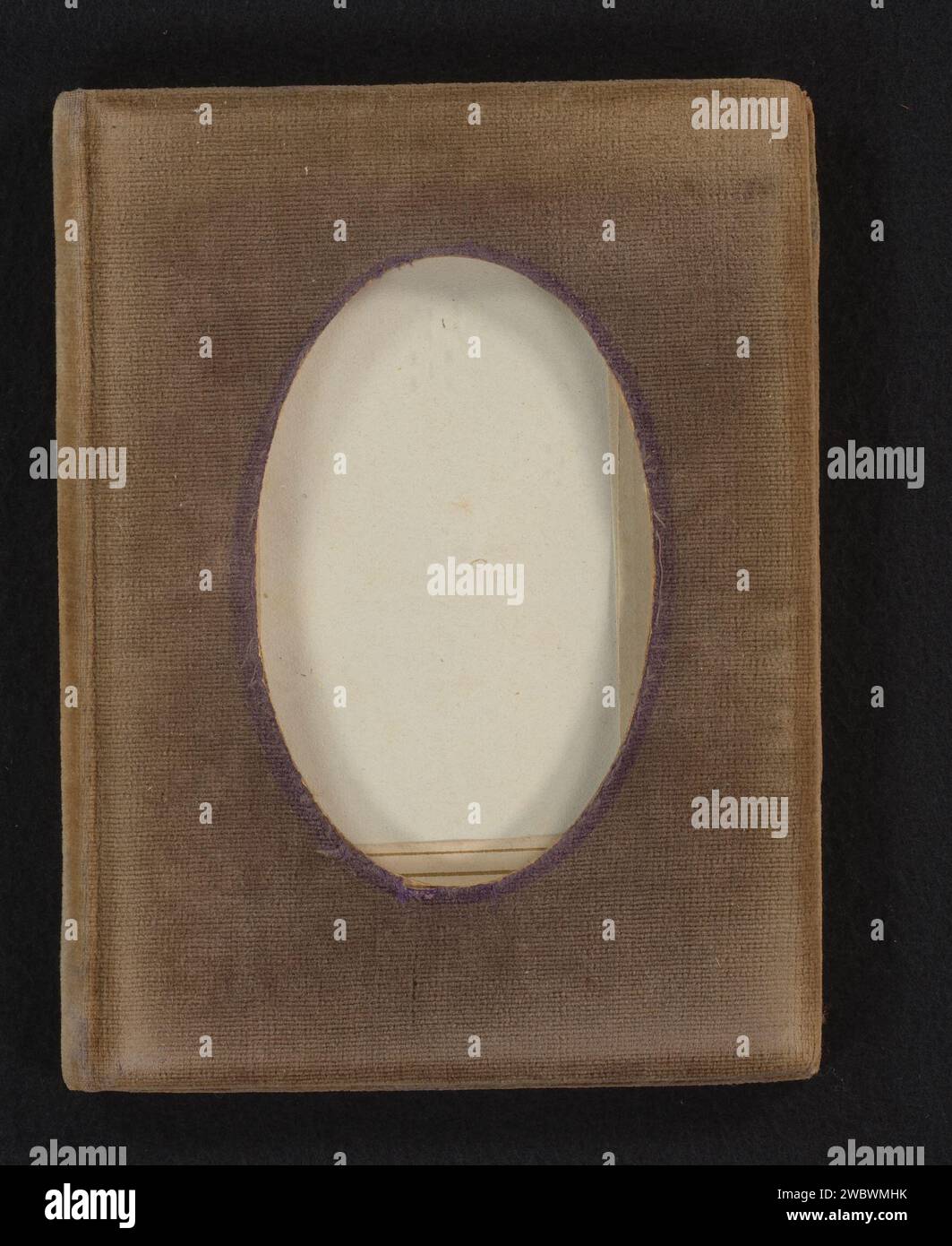 Photo album (empty), Anonymous, 1860 - 1900 Photo album in the form of ...