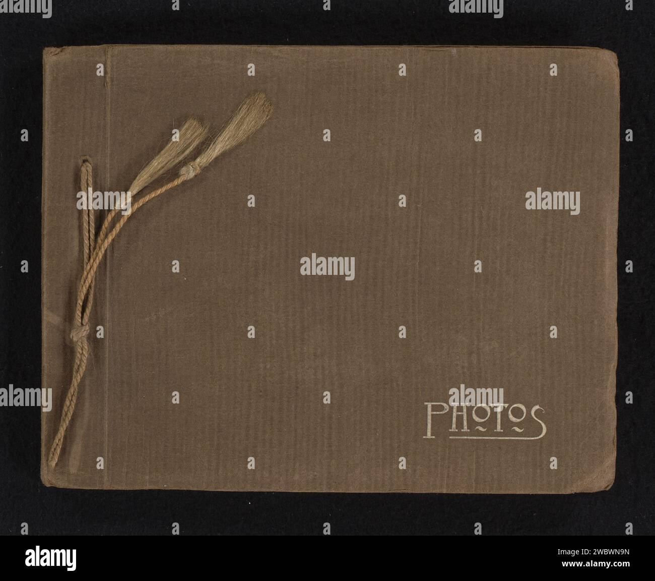 Photo album with landscapes and portraits, Anonymous, Anonymous, 1930 ...