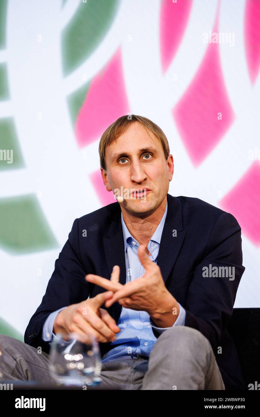 Michael sterner hi-res stock photography and images - Alamy