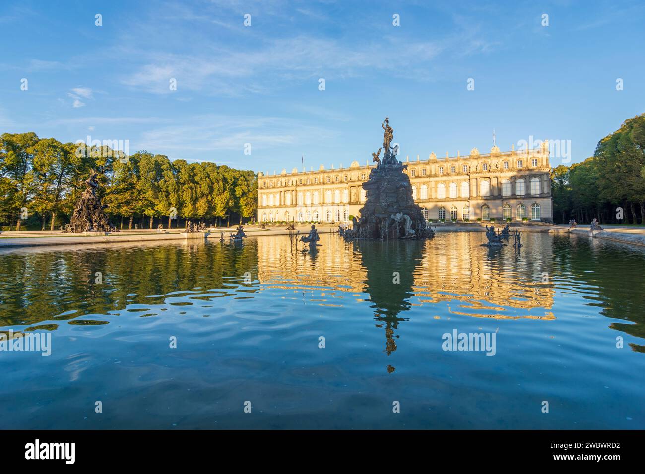 Chiemsee: palace Neues Schloss Herrenchiemsee Castle, formal garden ...