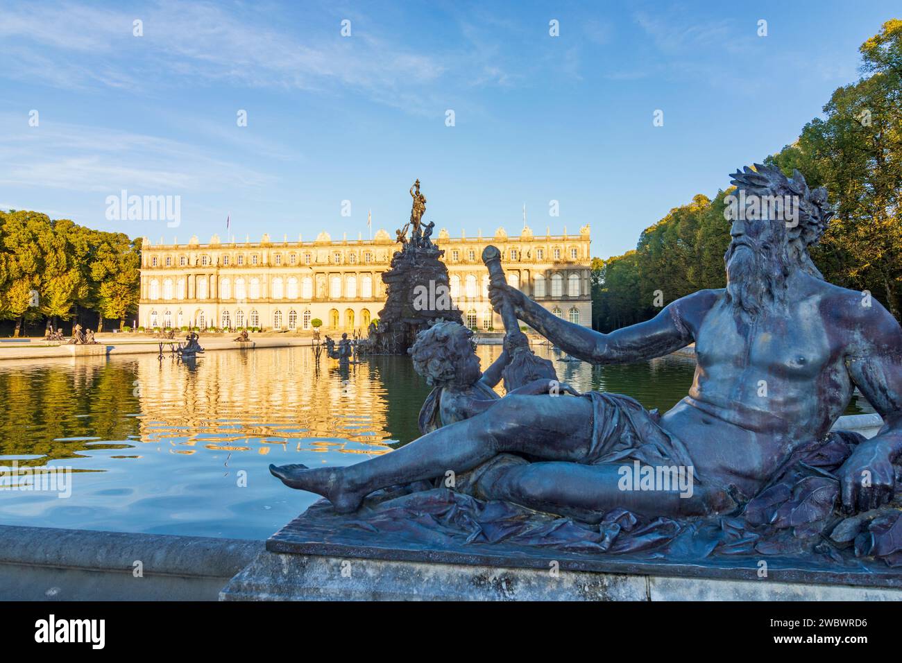 Chiemsee: palace Neues Schloss Herrenchiemsee Castle, formal garden ...
