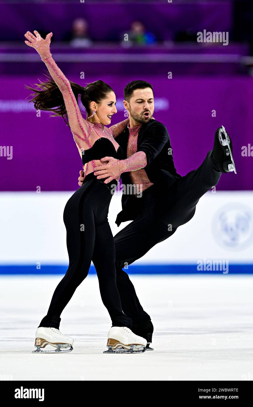 Lilah FEAR & Lewis GIBSON (GBR), during Ice Dance Rhythm Dance, at the ...