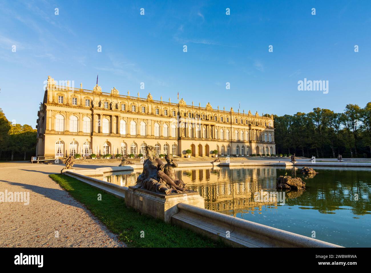 Chiemsee: palace Neues Schloss Herrenchiemsee Castle, formal garden ...