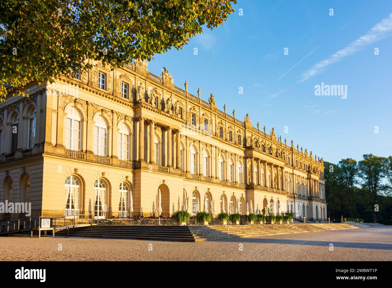 Chiemsee: palace Neues Schloss Herrenchiemsee Castle in Oberbayern ...
