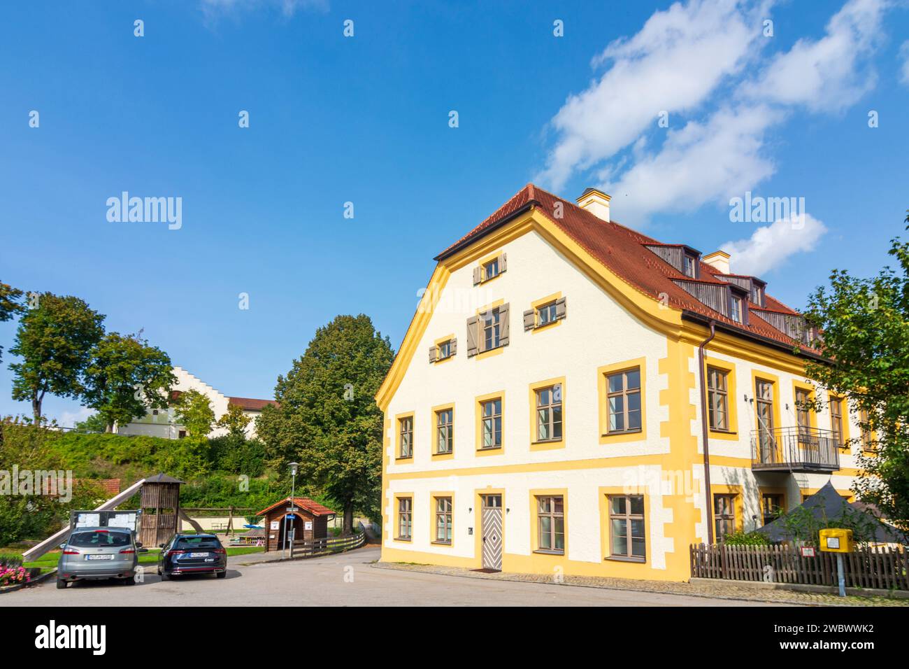 Jettenbach: Former count's office building in Oberbayern, Inn-Salzach ...