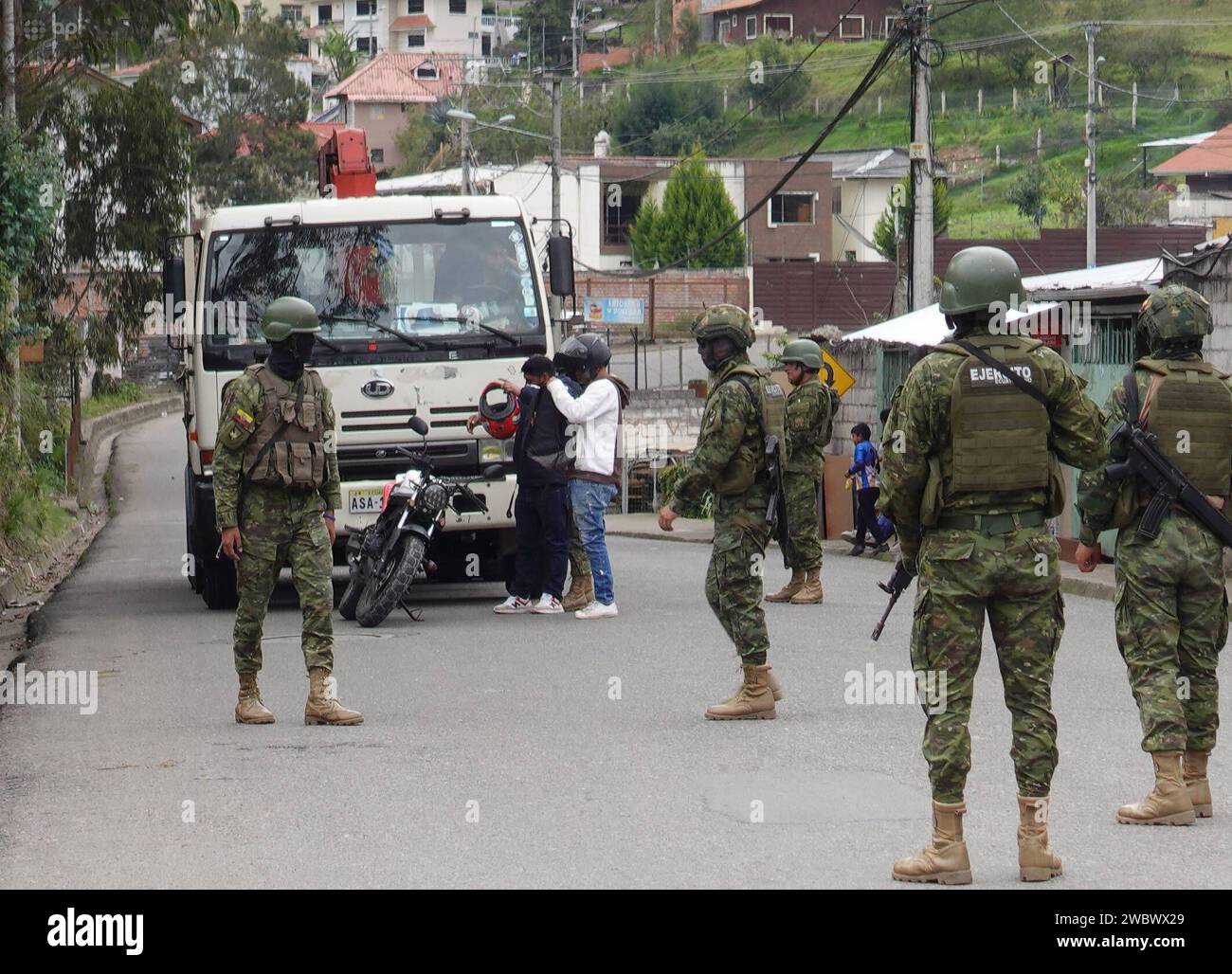 Vehículos de control hi-res stock photography and images - Alamy