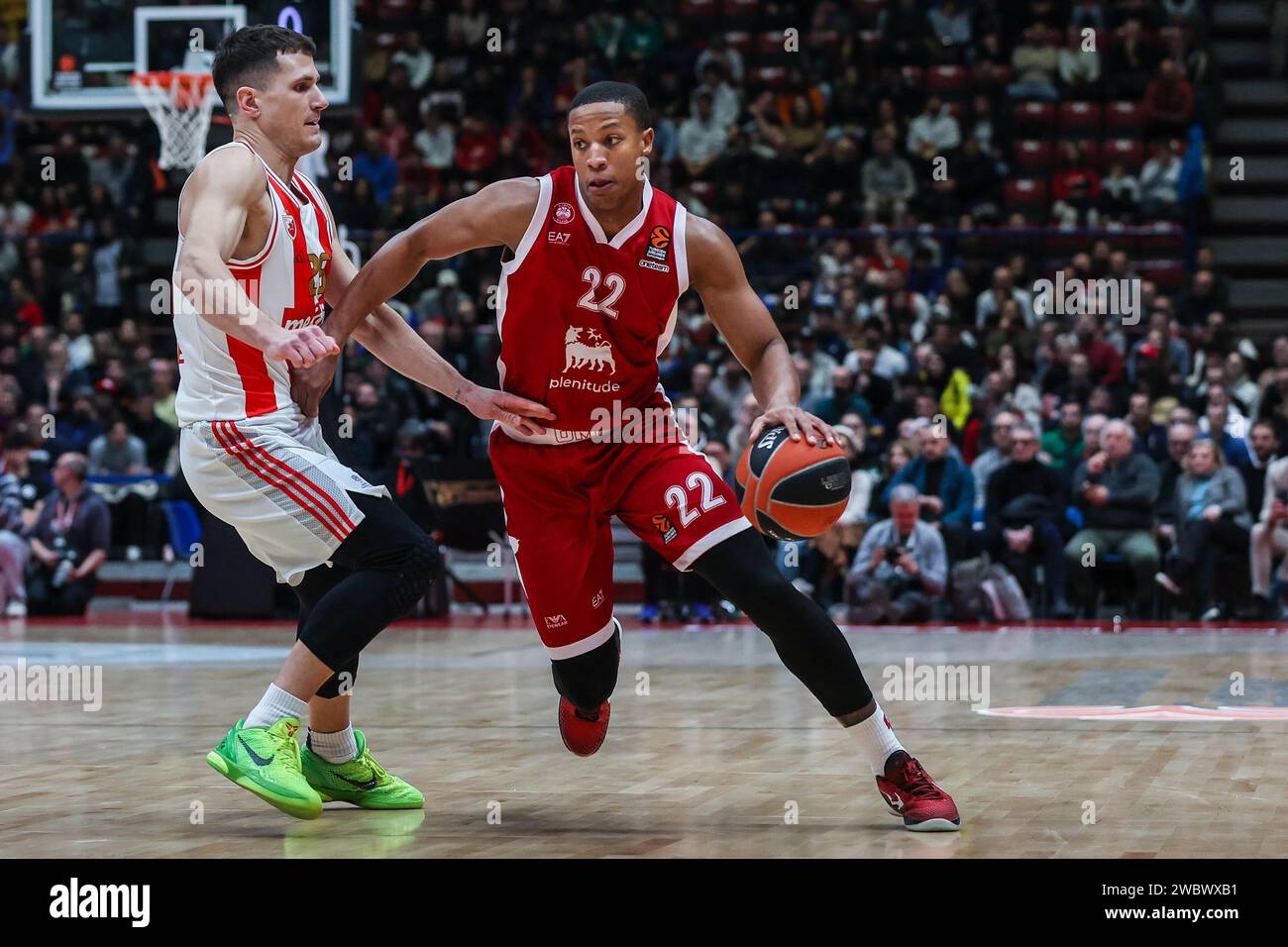 Milan, Italy. 11th Jan, 2024. Devon Hall #22 of EA7 Emporio Armani ...