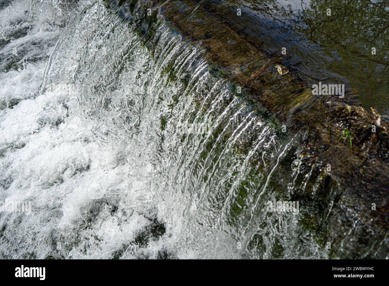 Foaming fountain hi-res stock photography and images - Alamy