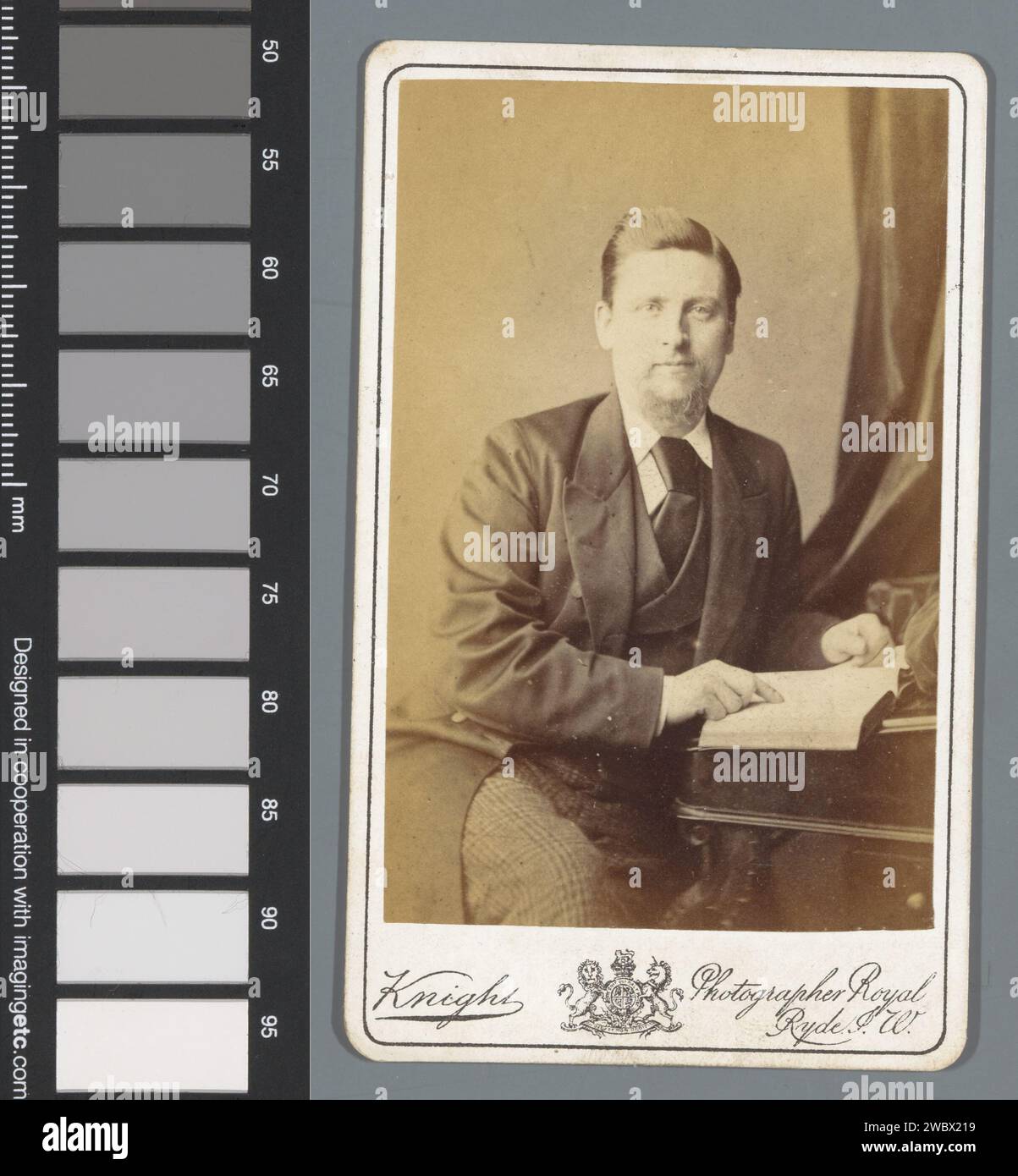 Charles r knight hi-res stock photography and images - Alamy