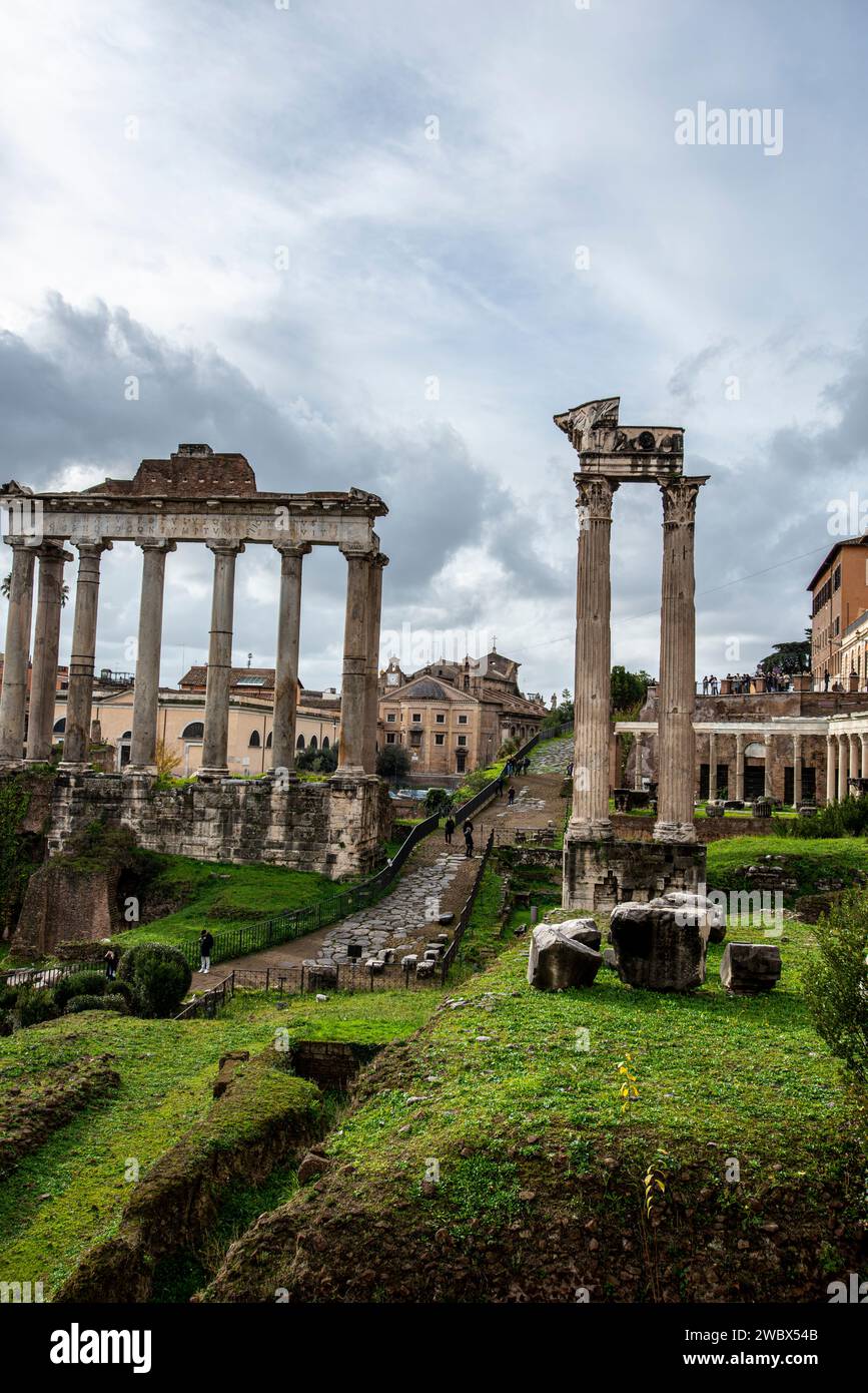 The Temple of Saturn in the Roman Forum, Rome Stock Photo - Alamy