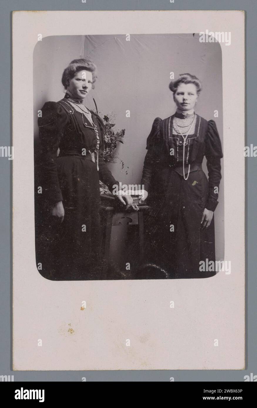 Silver sisters hi-res stock photography and images - Alamy