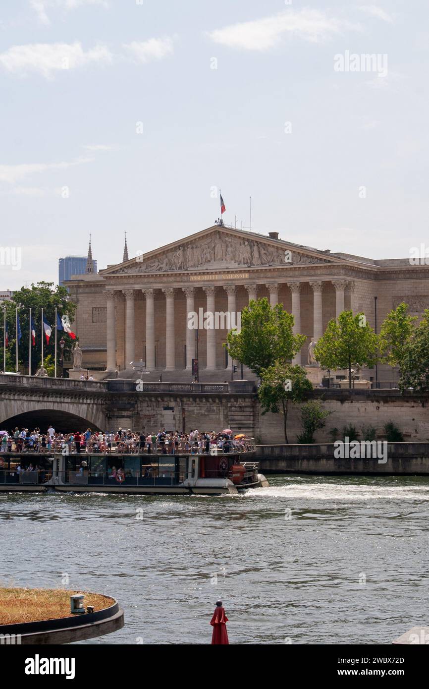 Paris (France) National Assembly from the other side of the Seine Stock ...