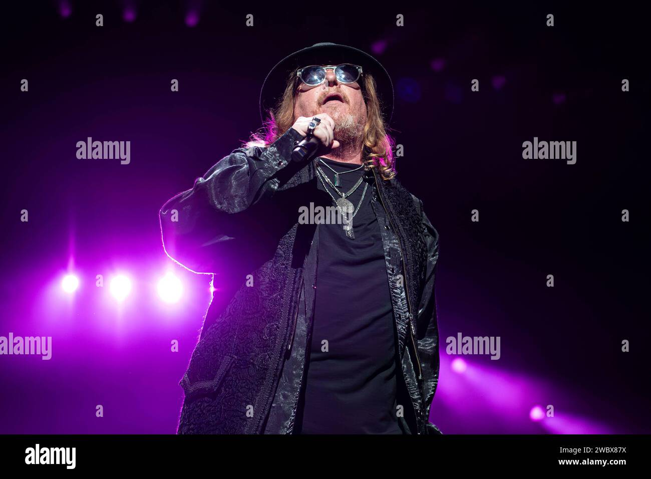 Der US-amerikanischer Rocksänger von der Band Toto bei der Night of the ...