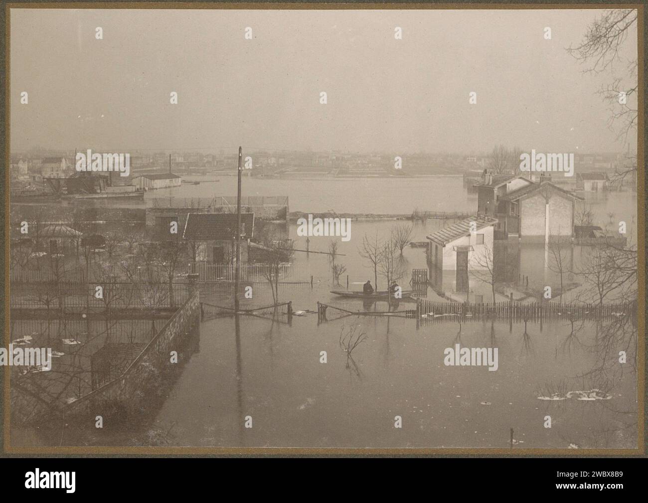 Panoramic view of a flooded suburb of Paris, G. Dangereux, 1910 ...