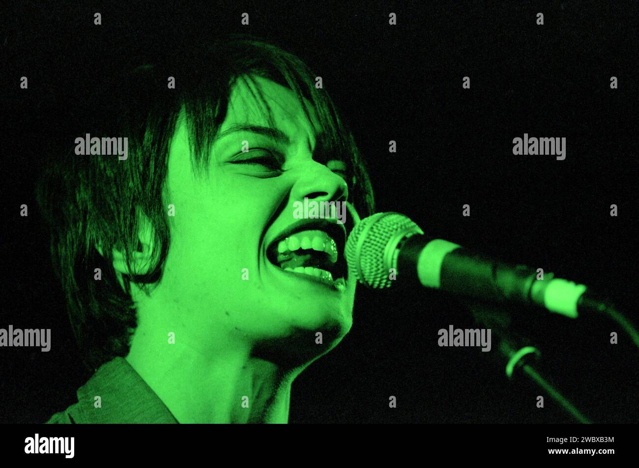 Carmen consoli images 1997 hi-res stock photography and images - Alamy