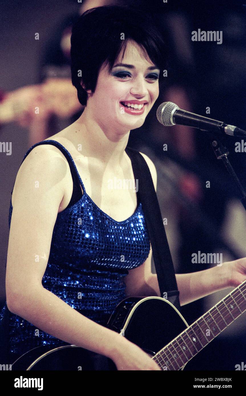 Carmen consoli images 1999 hi-res stock photography and images - Alamy