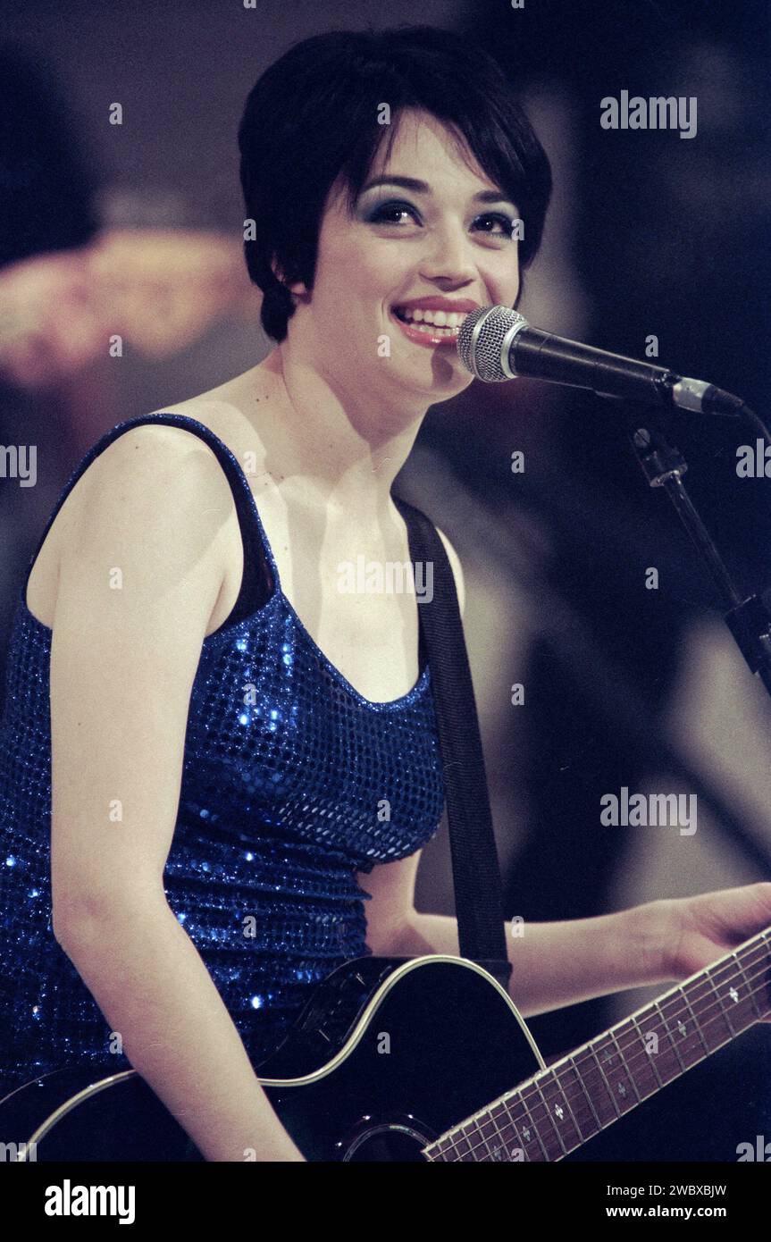 Carmen consoli images 1999 hi-res stock photography and images - Alamy