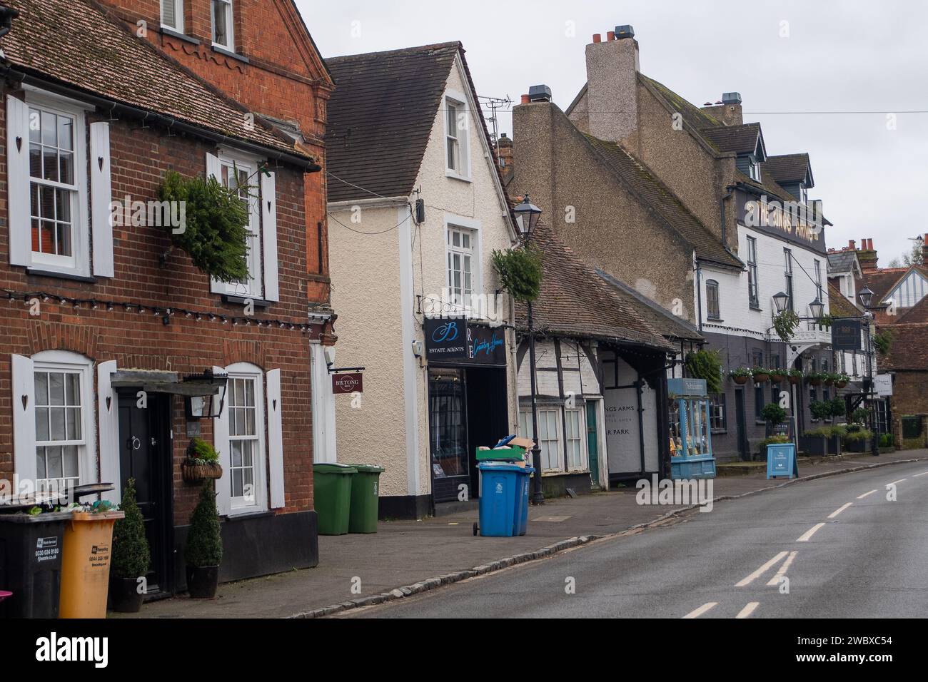 Cookham flooding hi-res stock photography and images - Alamy