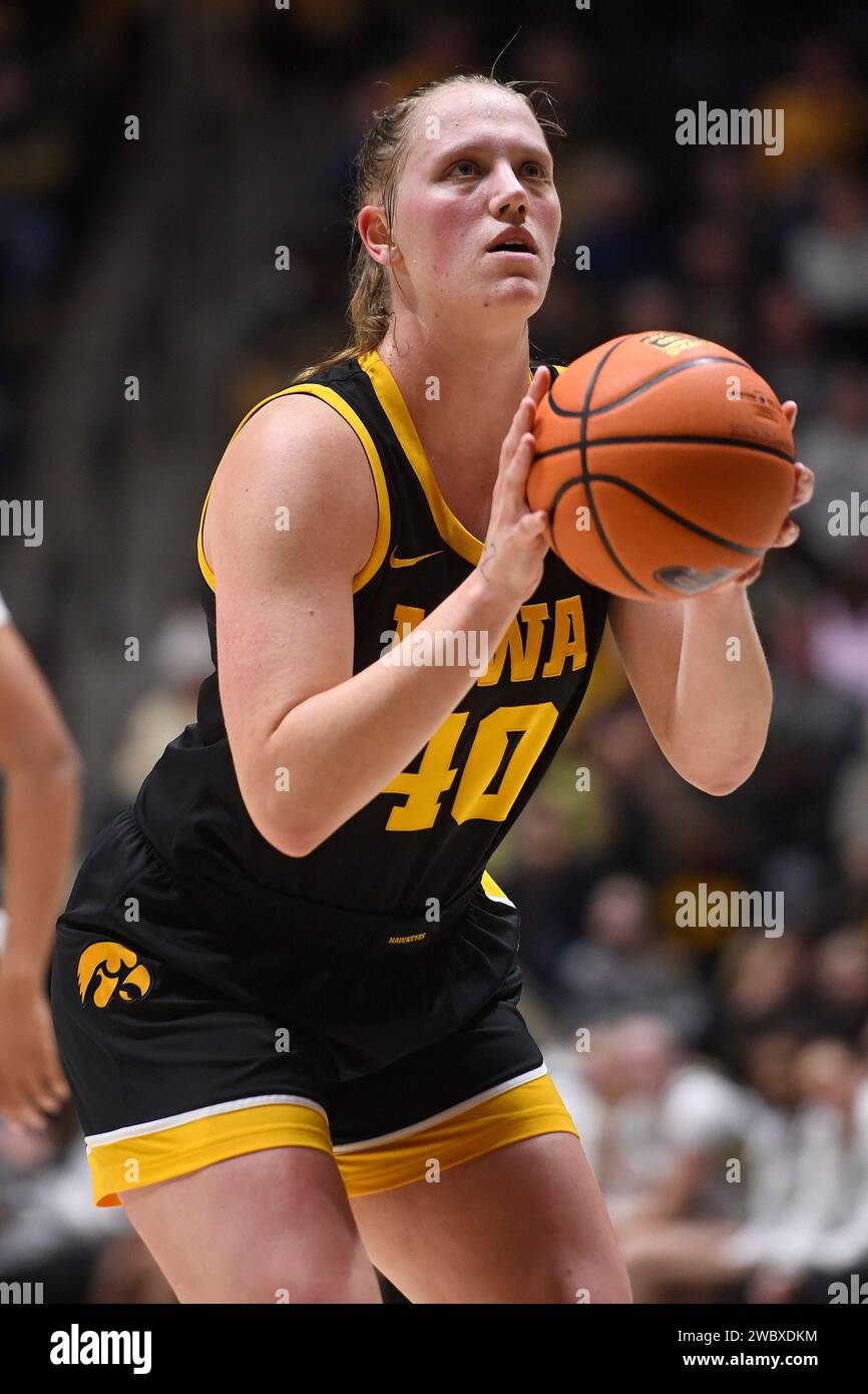 WEST LAFAYETTE, IN - JANUARY 10: Iowa Hawkeyes Center Sharon Goodman ...