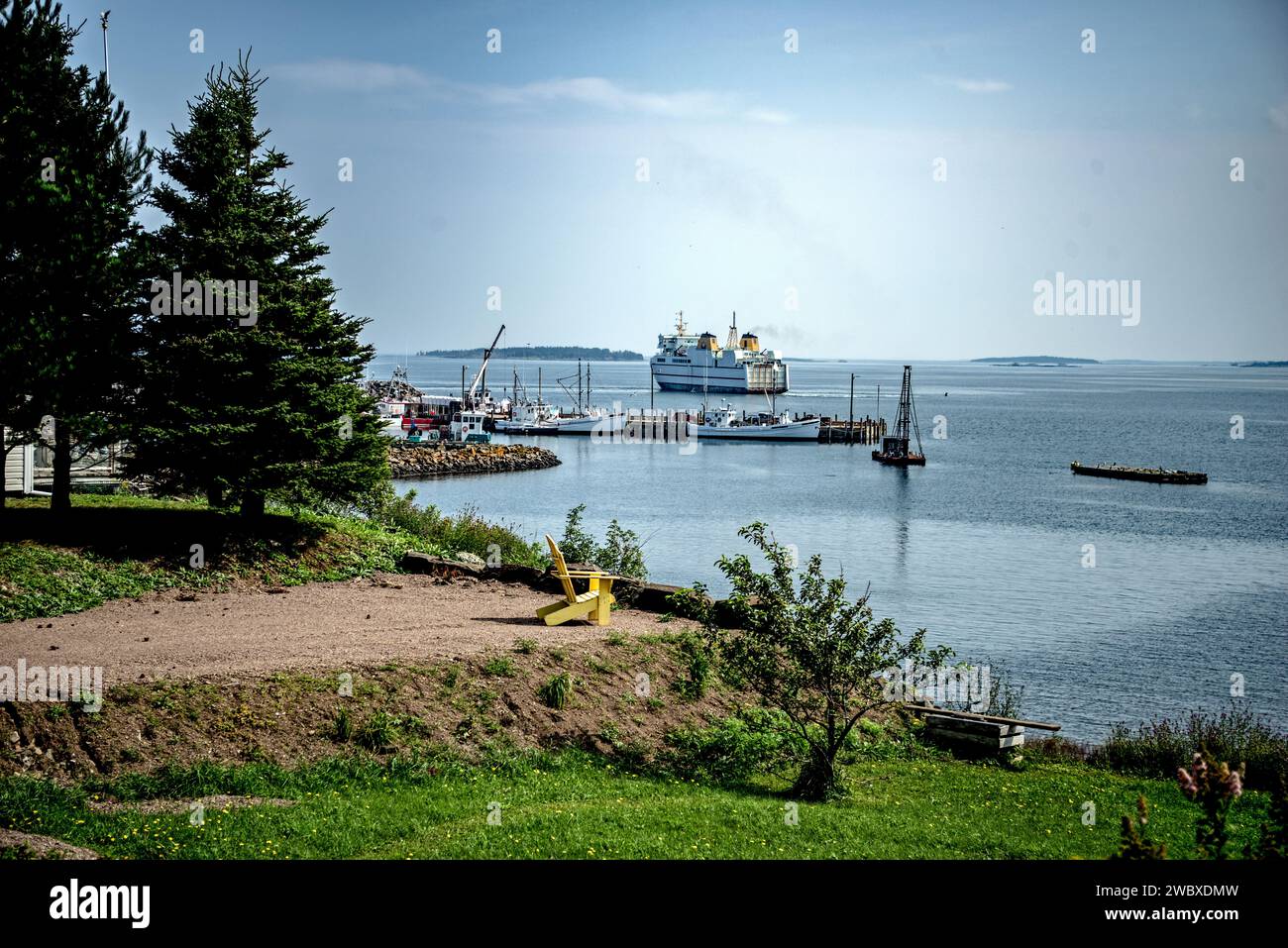 Ferry departing North Head harbour on Grand Manan Stock Photo - Alamy