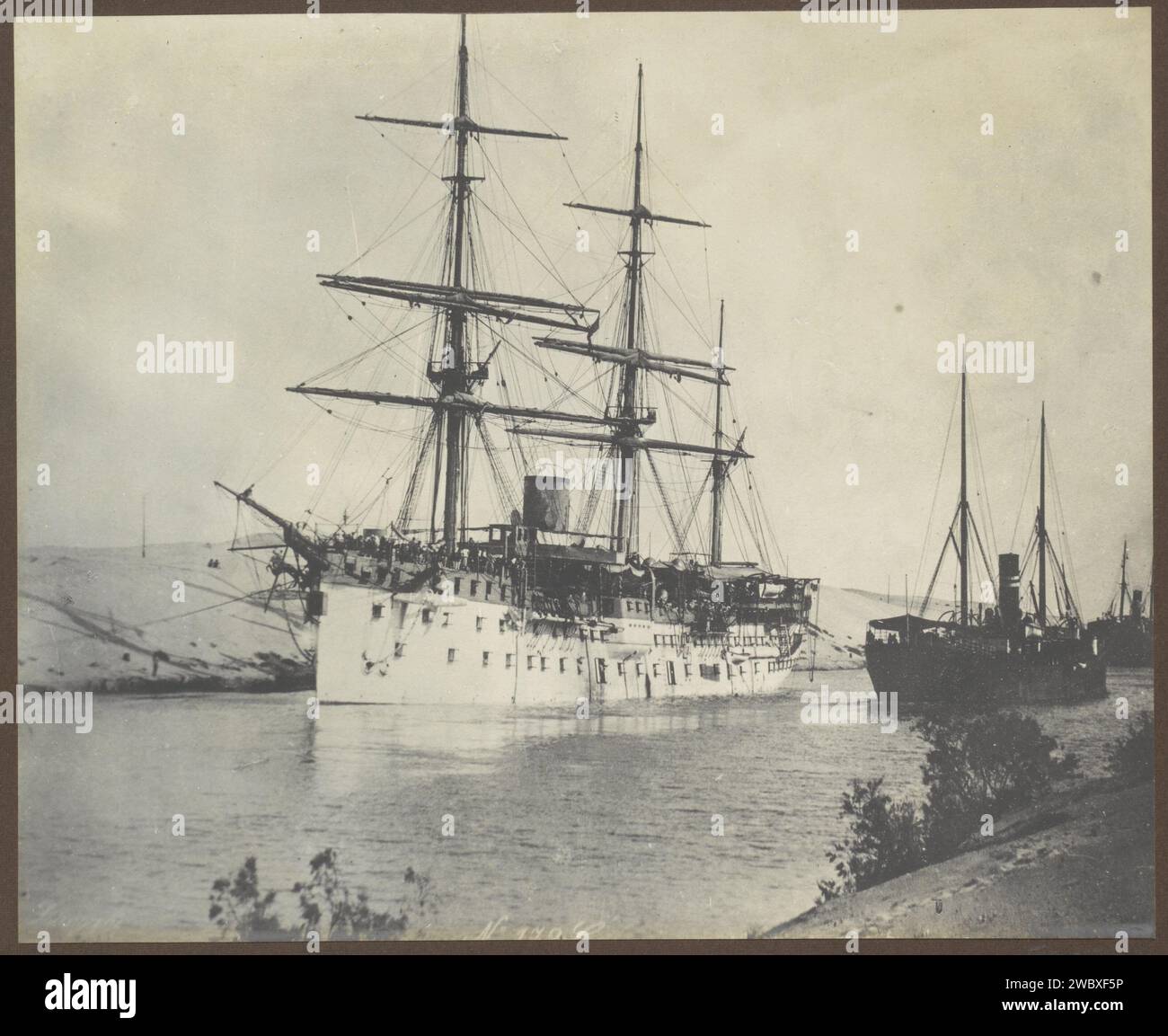 Ships sail through the Suez Canal, C. & G. Zangaki, c. 1880 - c. 1900 ...