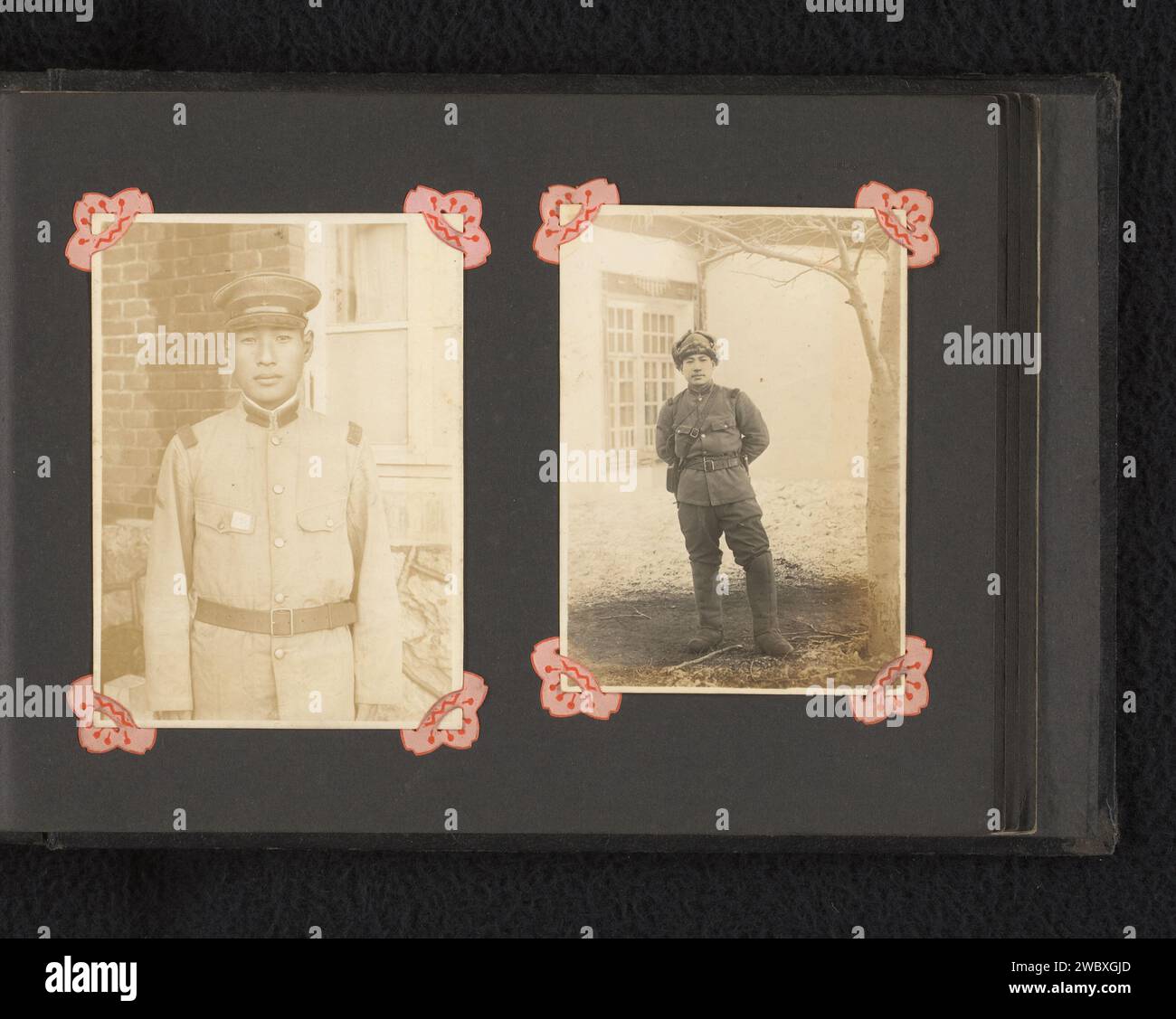 Two portraits of unknown Japanese soldiers, Anonymous, 1937 - 1941 ...