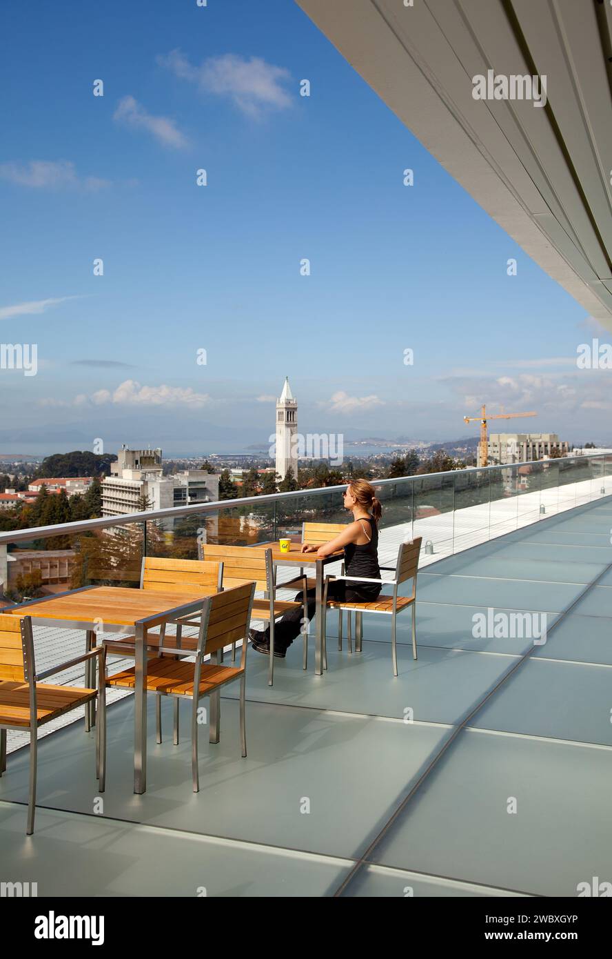 Architectural photography cal memorial stadium hi-res stock photography ...