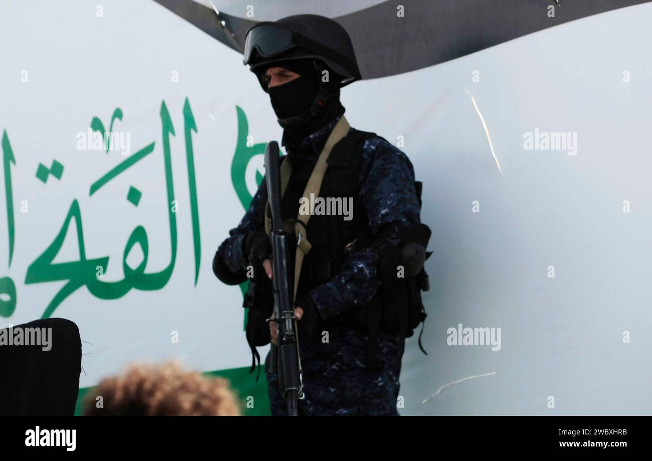 Sanaa, Sanaa, Yemen. 12th Jan, 2024. A Houthi soldier stands guard ...