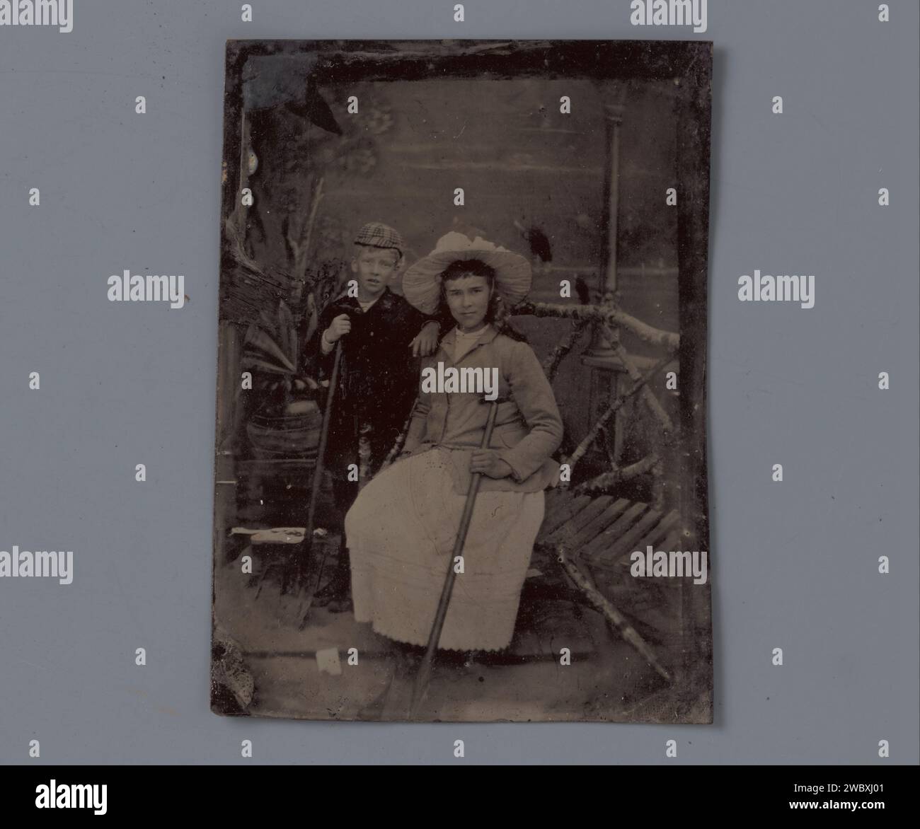 Portrait of an unknown girl and an unknown boy, Anonymous, 1855 - 1940 ...