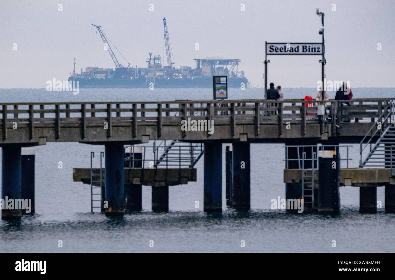 Binz, Germany. 10th Jan, 2024. The pipelayer "Castoro 10", which is ...