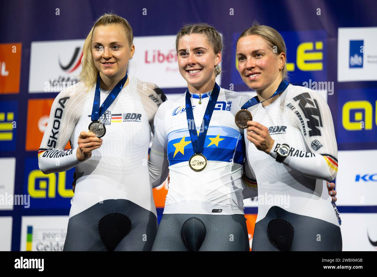 Siegerehrung Sprint Damen: 2. Lea Sophie Friedrich (GER), 1. Emma ...