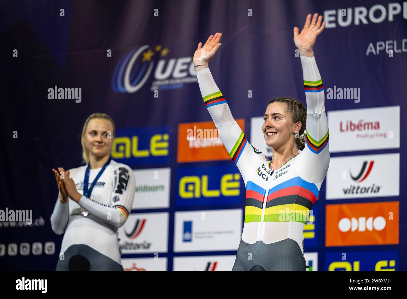 rechts: Siegerin Sprint Damen, Emma Finucane (GBR), UEC Track Cycling ...