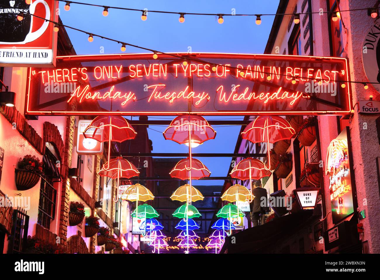 The Duke of York, a traditional, popular Belfast pub, with craic, music ...