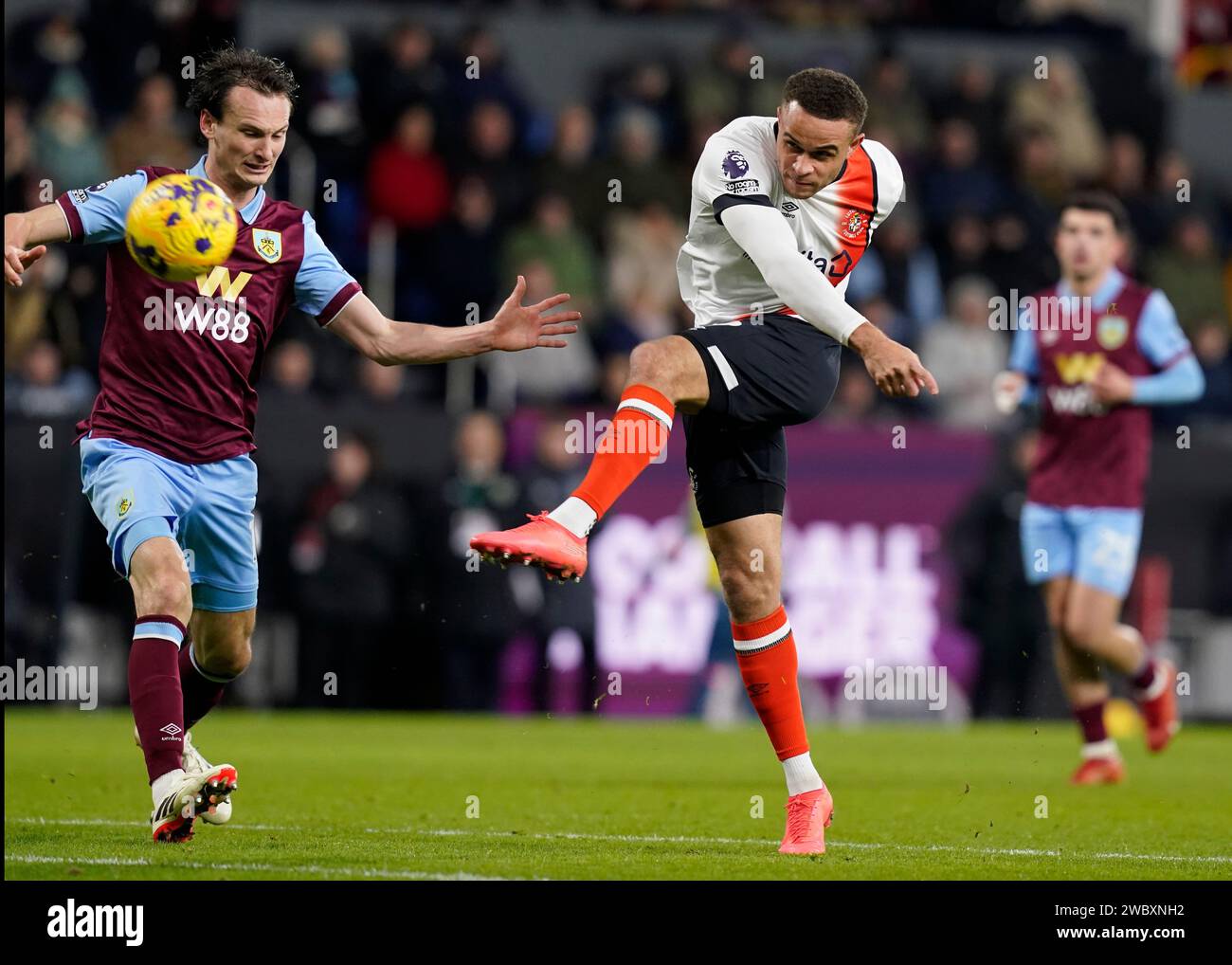 Burnley, UK. 12th Jan, 2024. Carlton Morris of Luton Town takes a shot ...