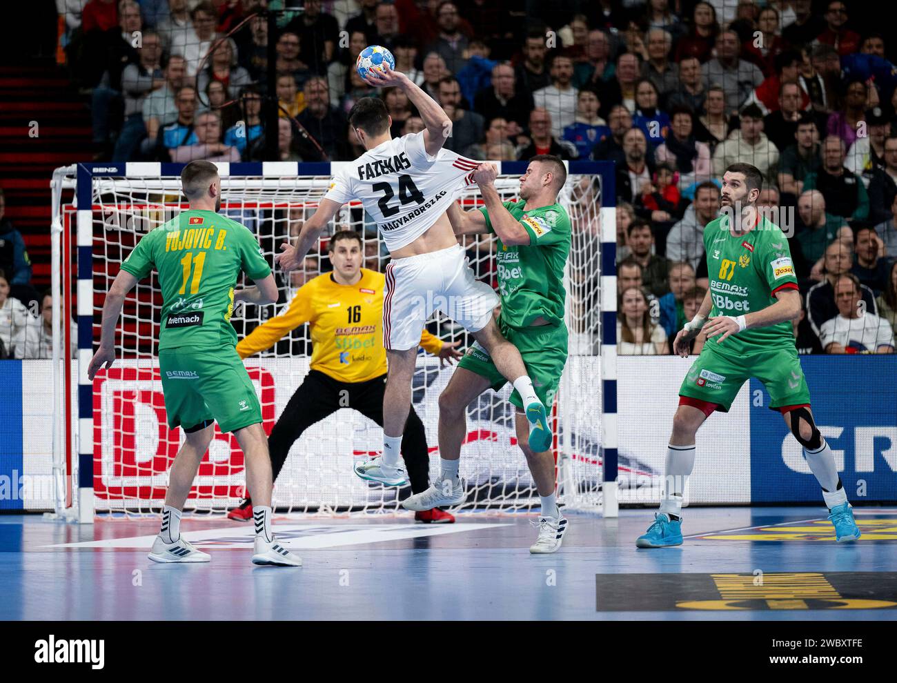 Muenchen, Deutschland. 12th Jan, 2024. Branko Vujovic (Montenegro, #11 ...