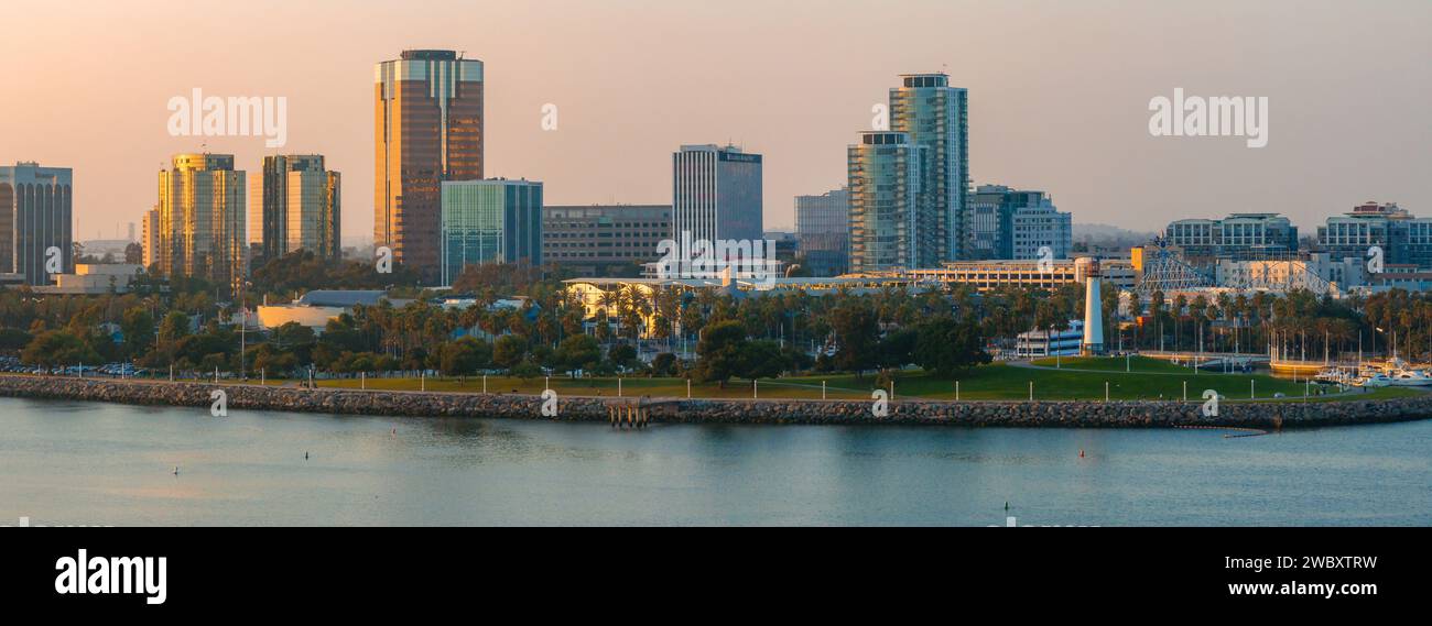 Aerial panoramic view of the Long Beach coastline, harbour, skyline and ...