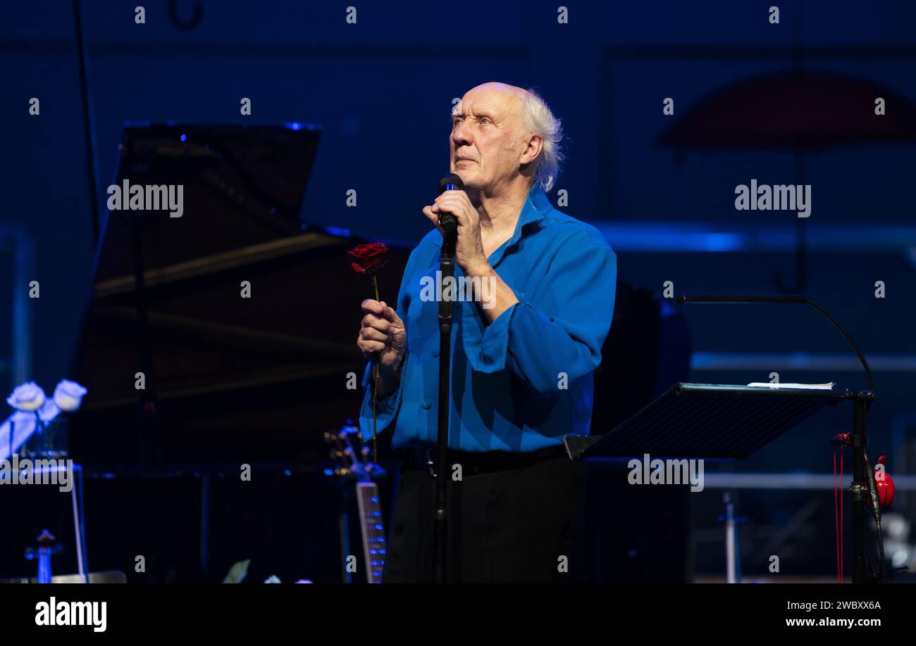 AMSTERDAM - Herman van Veen during De Voorstelling in Carre. This was ...