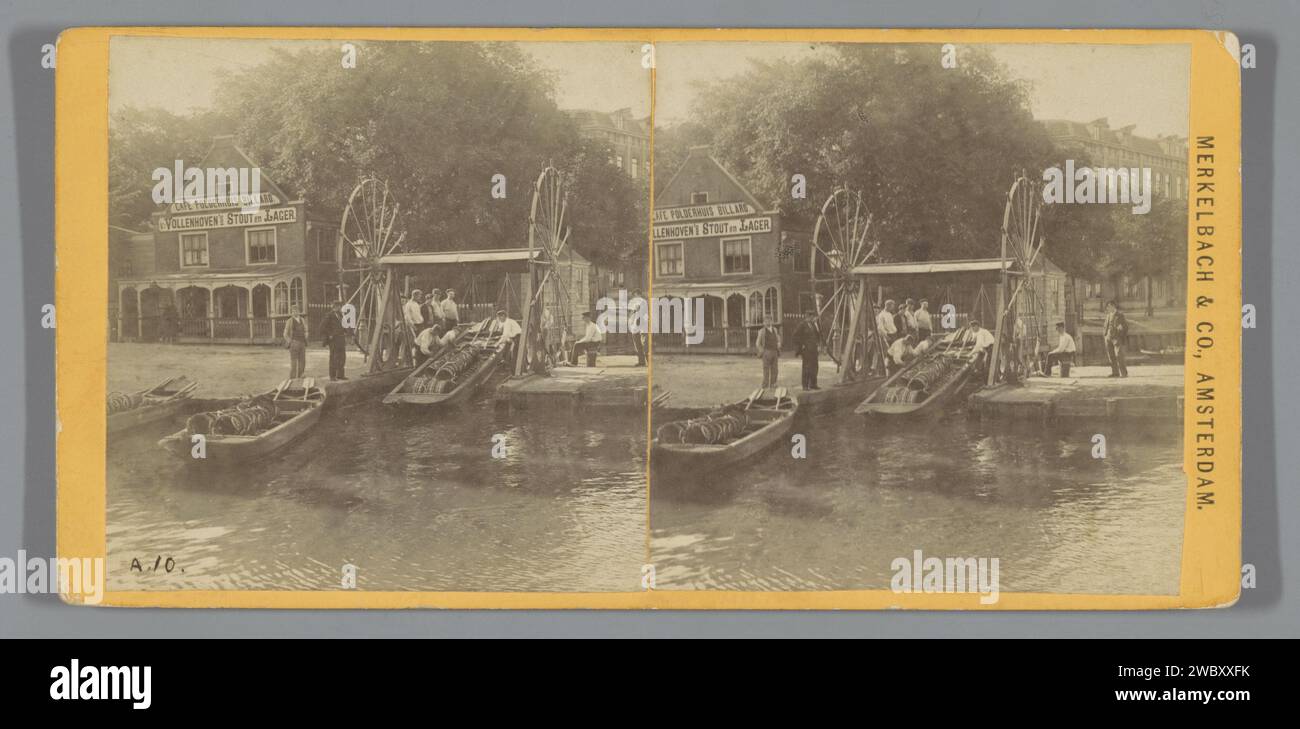 A boat is lifted with the Overtoom or overhang at the Polderhuis on the ...