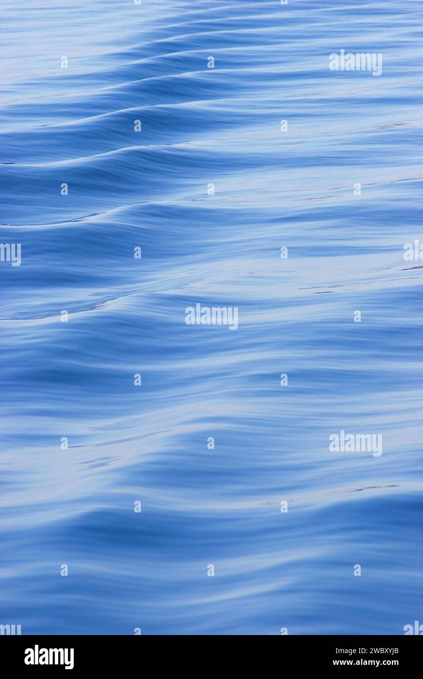Boat wave pattern sea hi-res stock photography and images - Alamy