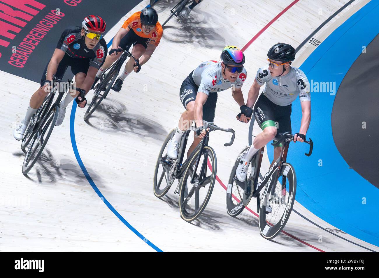 Bremen, Germany. 12th Jan, 2024. Cycling: Start of the 57th Sixdays ...