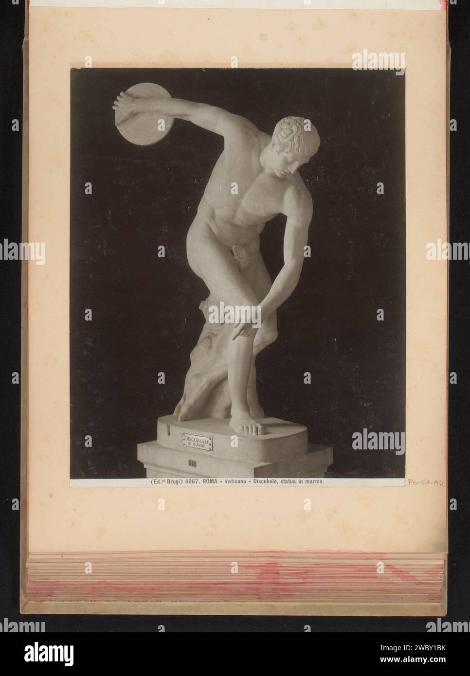 Sculpture of a discus thrower in the Vatican Museums in Vatican City ...