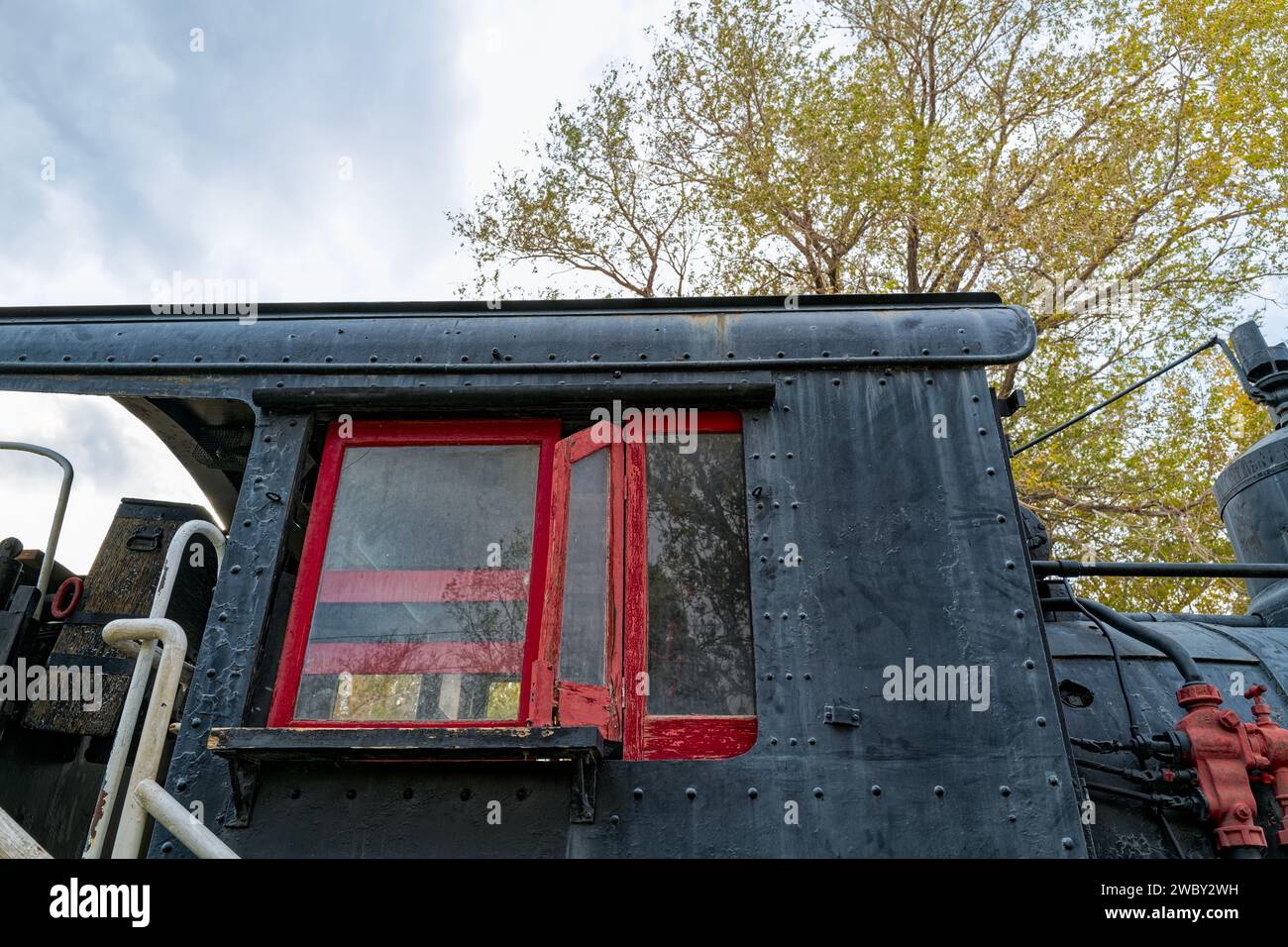 Train cab windows hi-res stock photography and images - Alamy