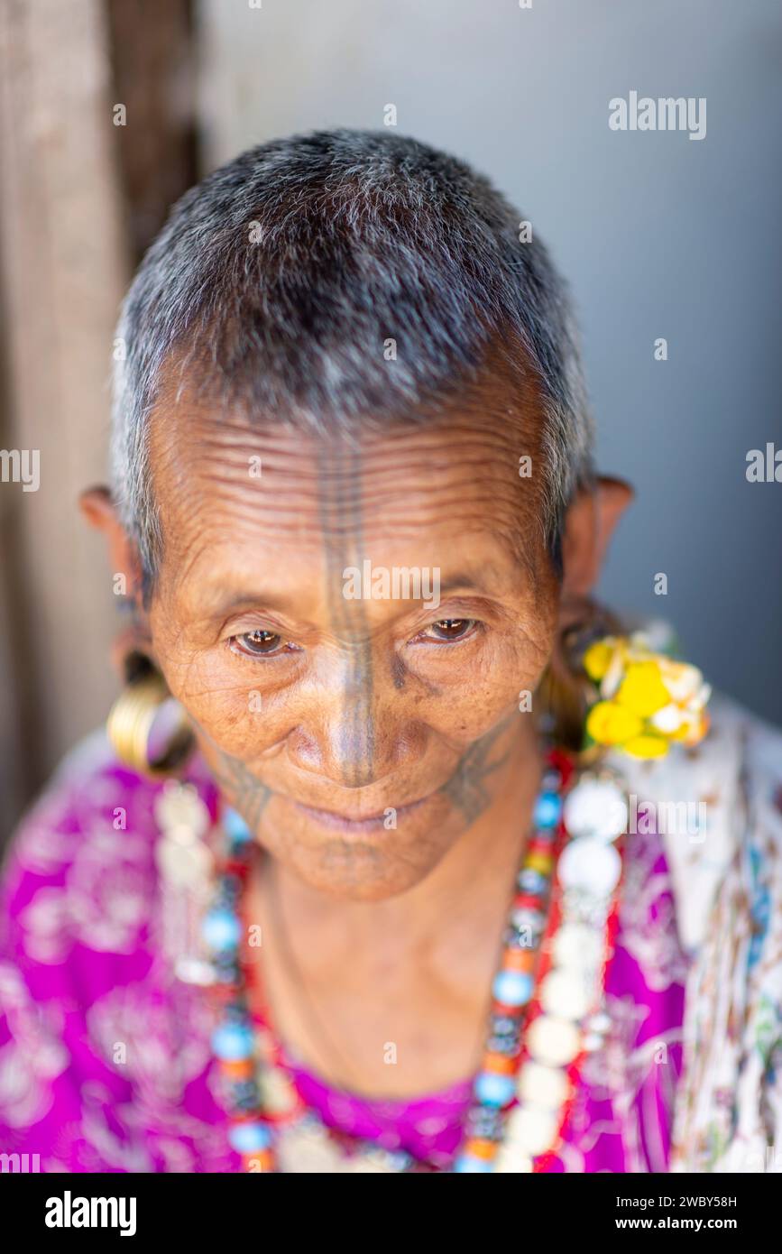 Ollo naga hi-res stock photography and images - Alamy