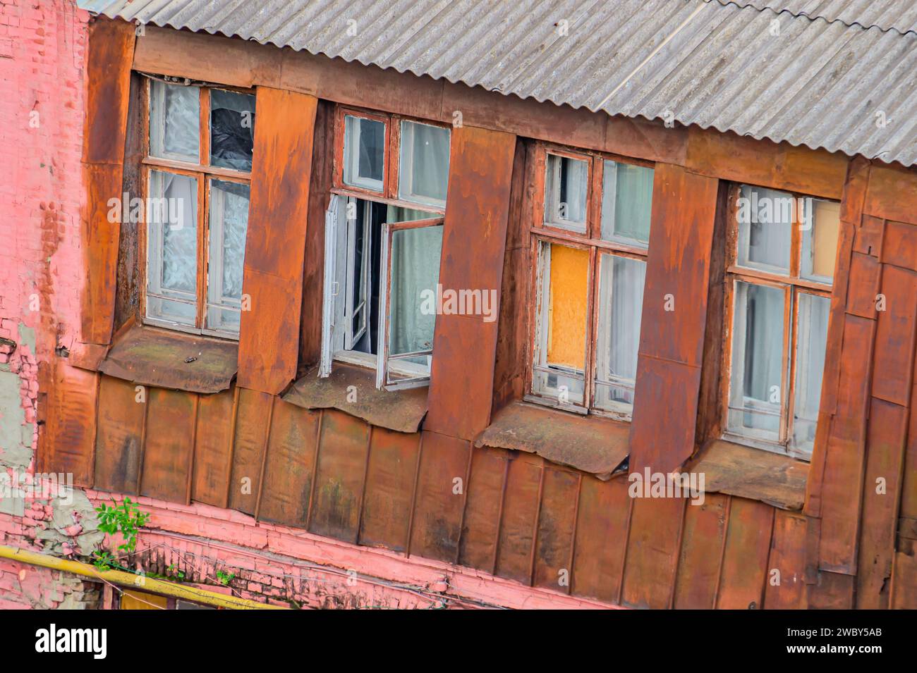 Opens shutters hi-res stock photography and images - Alamy