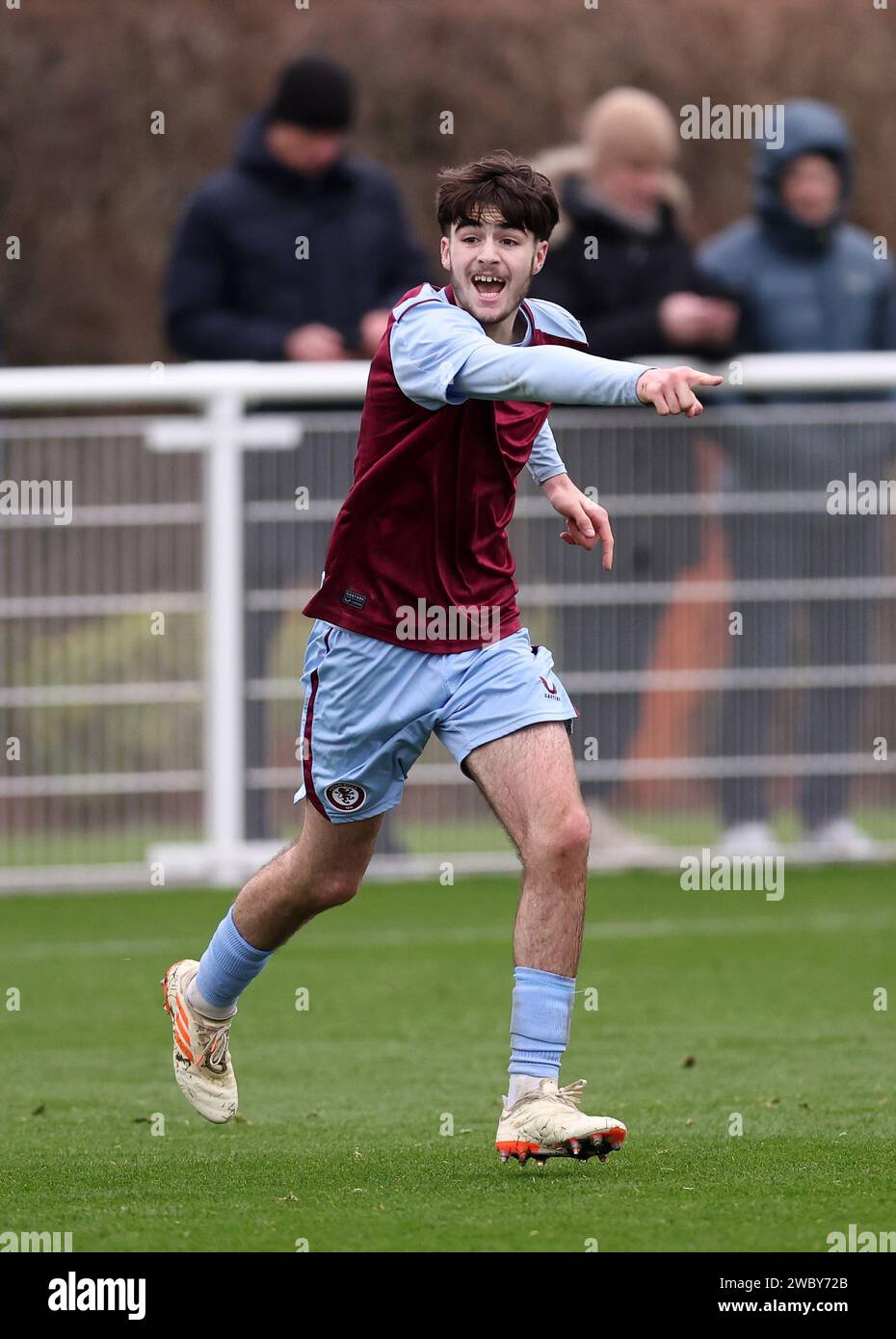 Aston villa training ground hi-res stock photography and images - Alamy