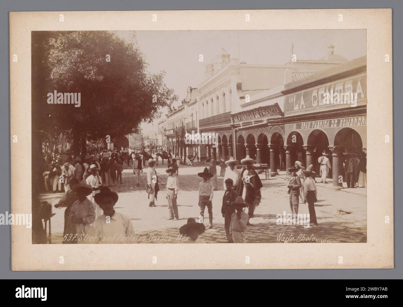 Street face in Oaxaca, Mexico, Charles Betts Waite, 1897 - 1923 ...