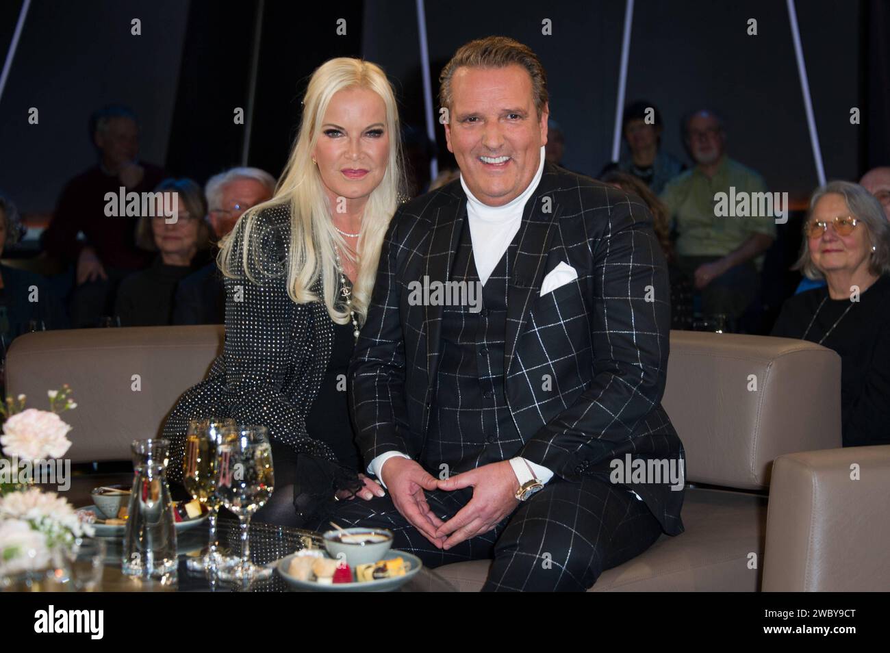 Anna Heesch mit Freund Ralf Dümmel. Aufzeichnung der TV-Sendung NDR ...