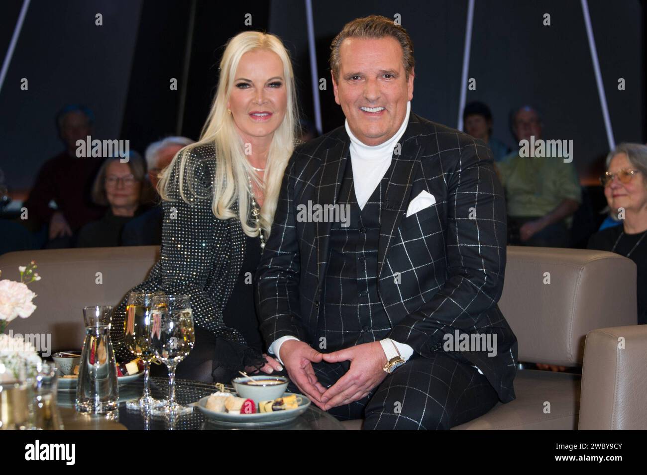 Anna Heesch mit Freund Ralf Dümmel. Aufzeichnung der TV-Sendung NDR ...