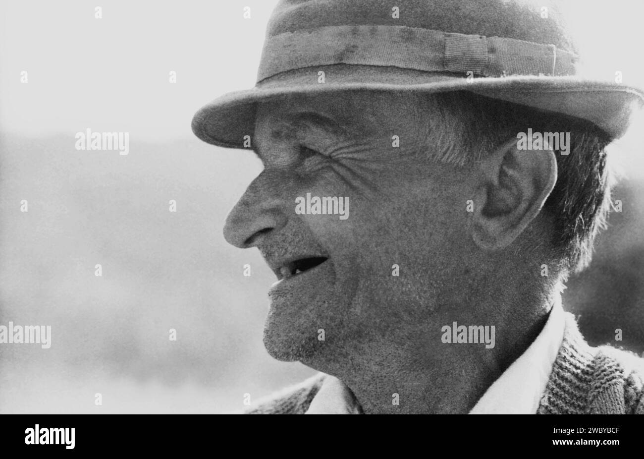 Man approx Black and White Stock Photos & Images - Alamy